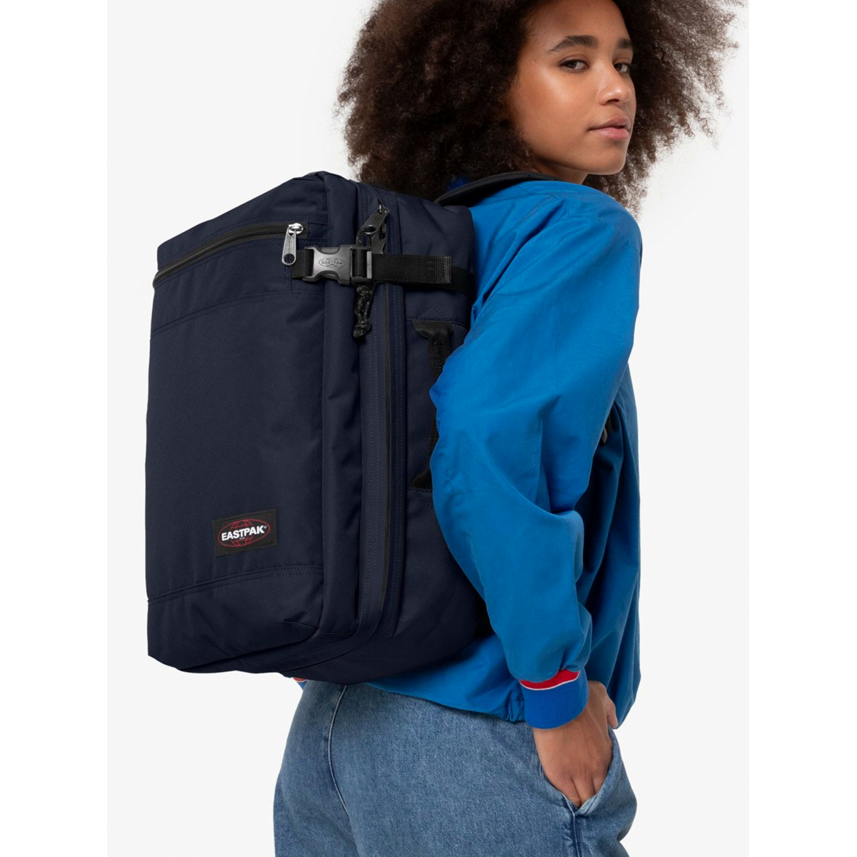 Mochila de Viagem Eastpak Transit'R Pack Azul e Preta - EK0A5BHI-L83 ...